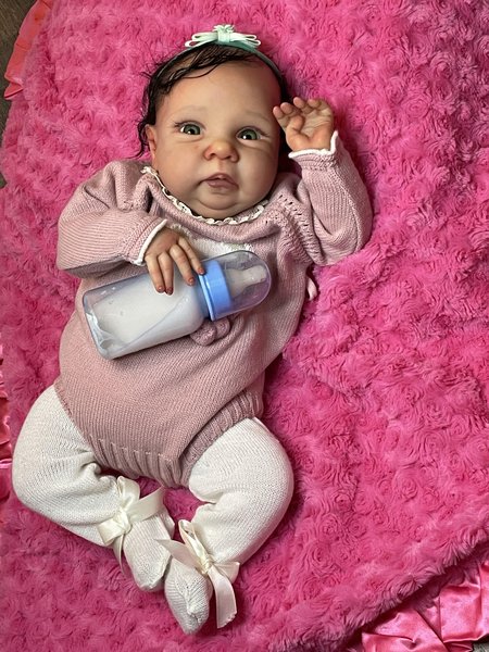 Miley by Jeannette Villatoro from Stardust and Moonlight Reborn Dolls ...