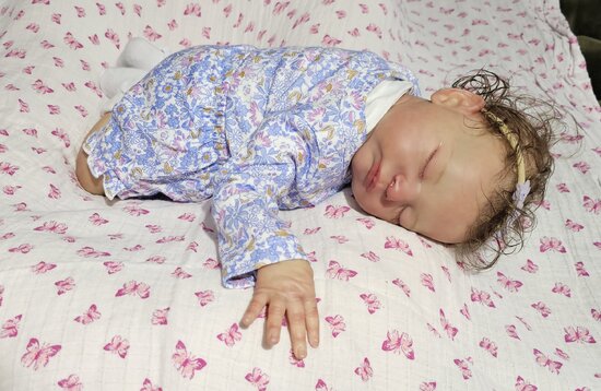 Laura by Angela Eberhardy from Northern Star Reborns and Crochet on Reborns