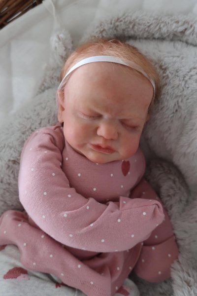 Tess by Kate Davis from KD Creative Nursery on Reborns