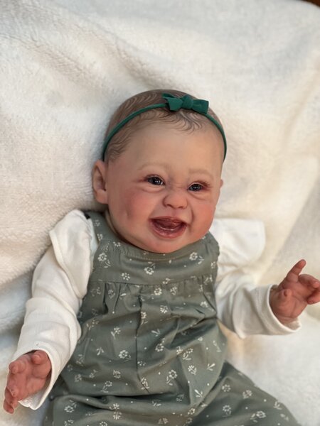 Lennox by Laura Inglis from Lavender lullaby’s on Reborns