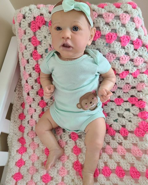 Saskia by Miranda Chafin of Blusrebornbabies - reborns.com