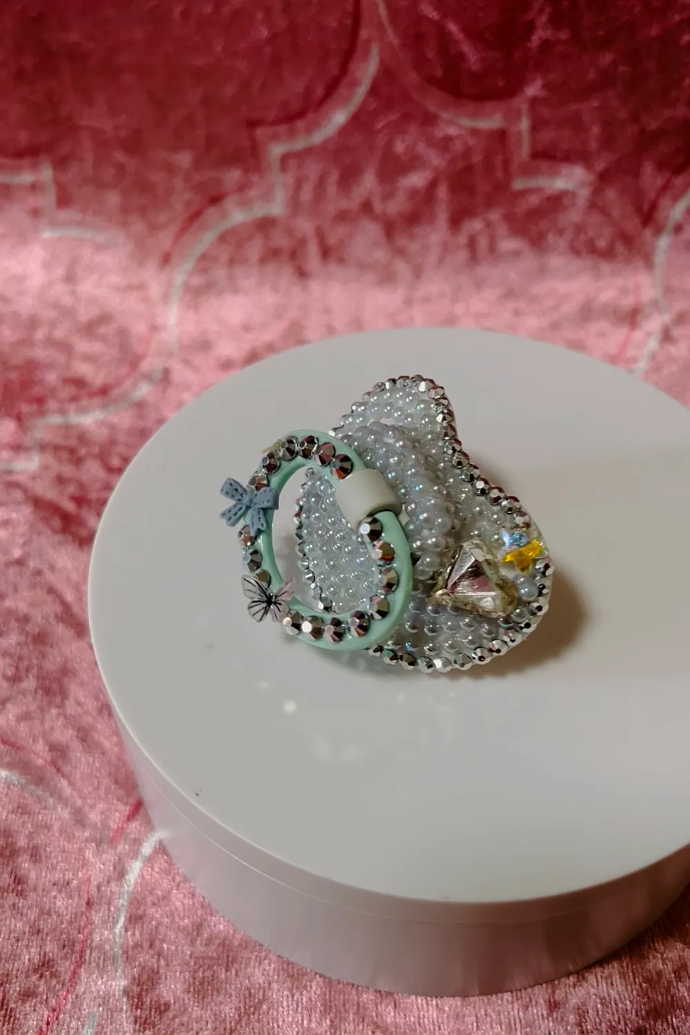 Bling pacifier white/silv by Ne Ma from NeMaCessories on Reborns