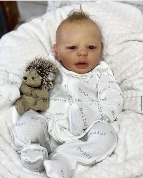 Emmy Awake by Shannon from Crafty Cradle Nursery on Reborns