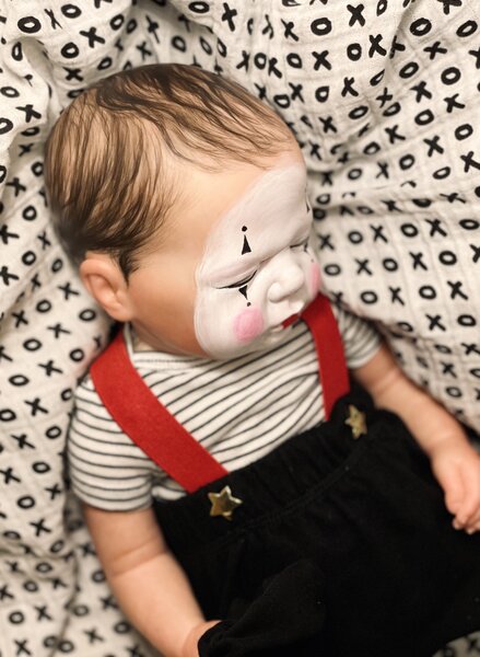 Harper clown reborn doll by Joylynn Wong | Schattebout Art Dolls