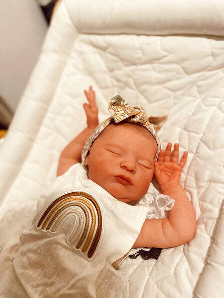 Laura by Forever babies nursery of Lyndsay Diponio - reborns.com