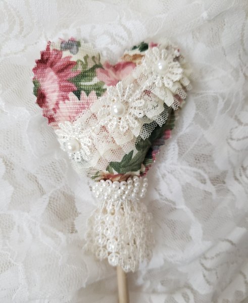 Heart Rattle roses by Taunya Castillo from Put A Bonnet On It Reborn ...